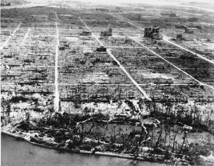 BOMBARDAMENTELE AMERICANE DE LA HIROSHIMA SI NAGASAKI. VIDEO SI GALERIE ...
